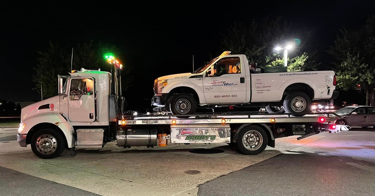 How Towing Trucks Benefits Drivers in Emergencies
